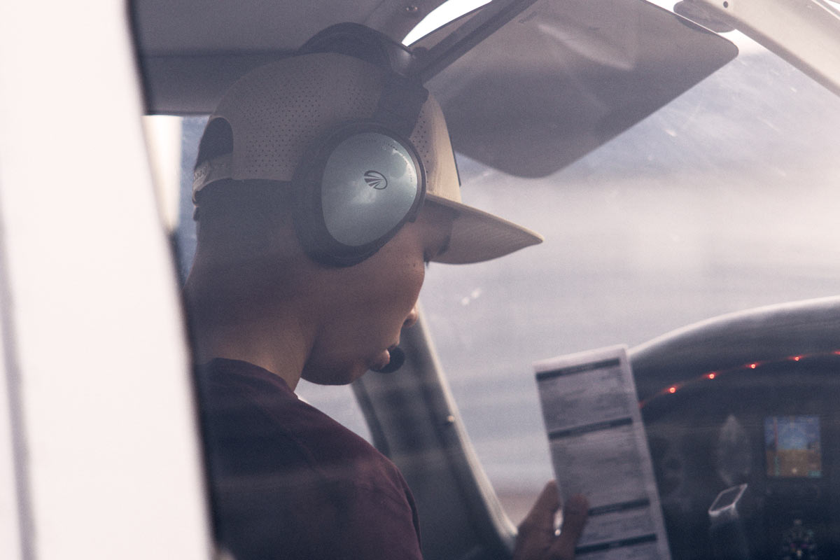 7 Tips To Make Better Radio Calls On Your Next Flight | Boldmethod