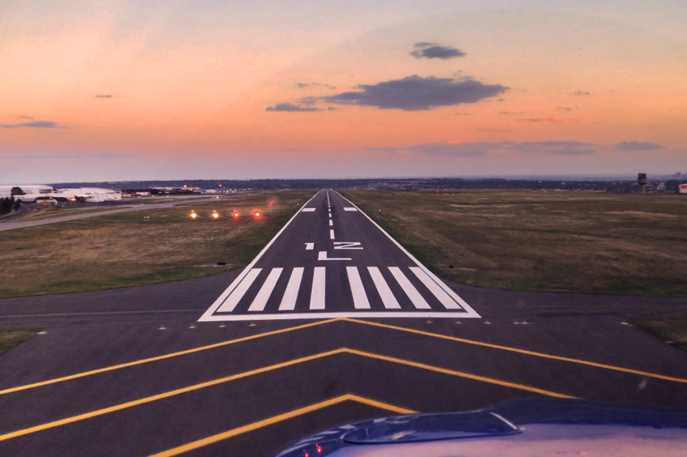 Quiz: Do You Know These 6 Common Airport Markings? | Boldmethod