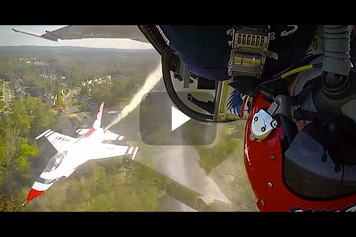 Incredible Views From The Thunderbirds Lead Solo Cockpit | Boldmethod