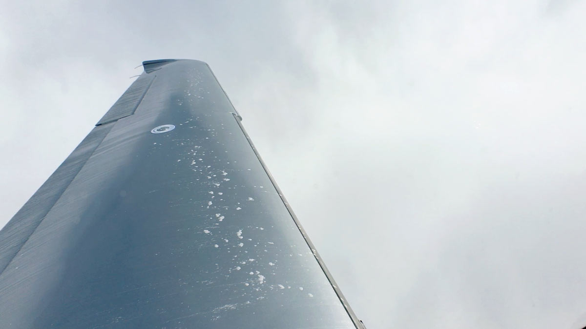 How Ice Affects Your Wings, And Why It Leads To An Early Stall | Boldmethod