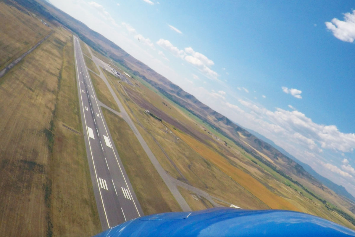 Why Does Stall Speed Increase With Bank Angle? | Boldmethod